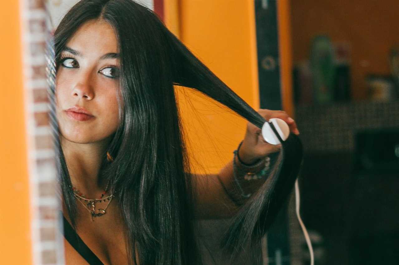 The Ultimate Guide to Styling Straight Hair: Expert Tips for Every Length