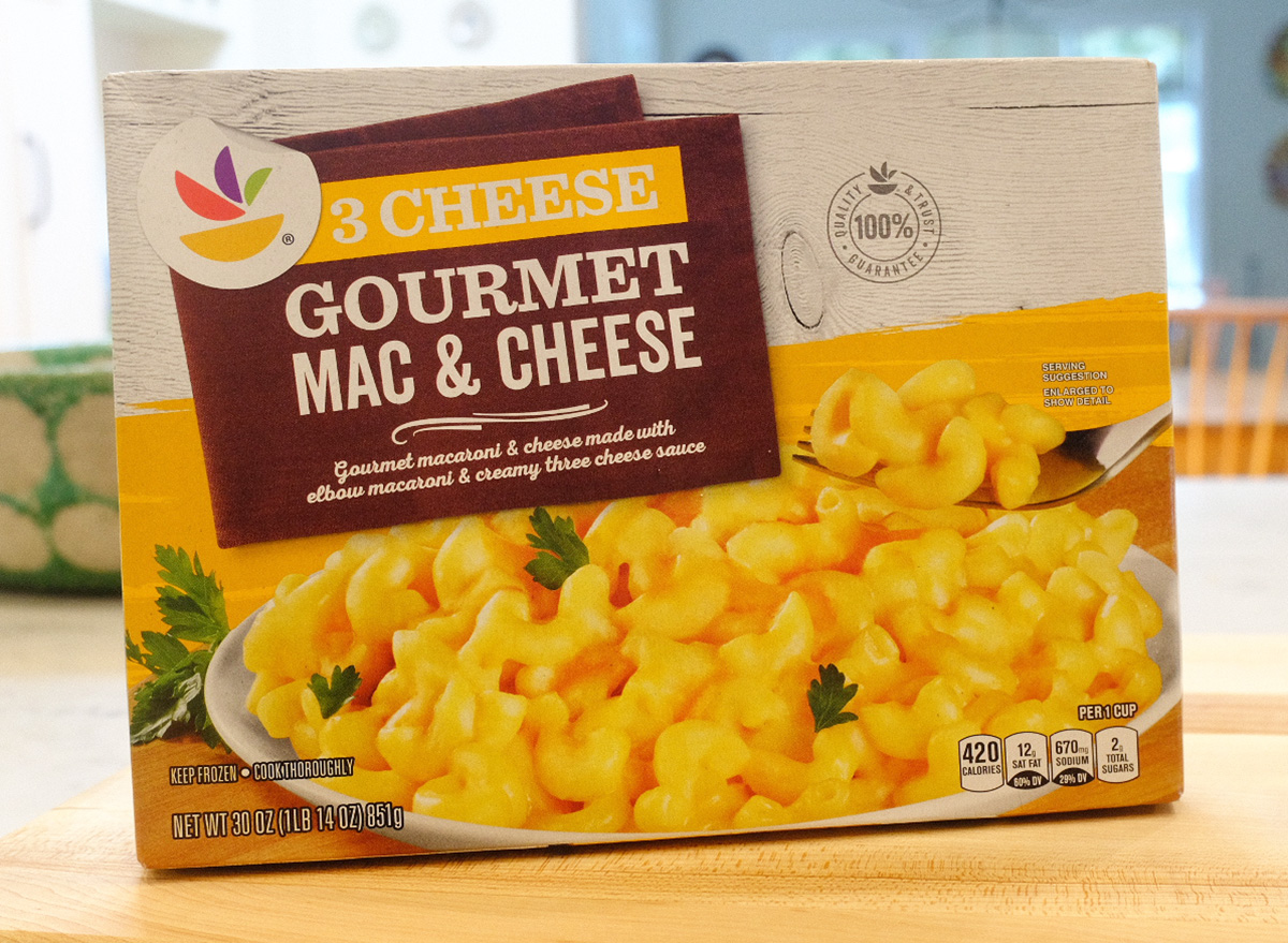 The Ultimate Frozen Mac & Cheese Showdown: A Gooey and Rich Winner Emerges